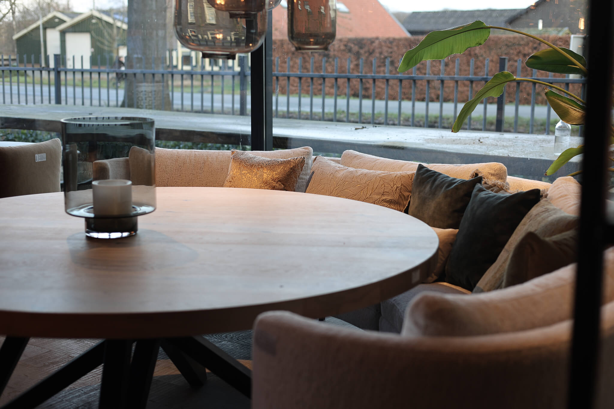 Ronde Eetkamerbank - Perfecte Match met Jouw Eettafel - Zwaartafelen